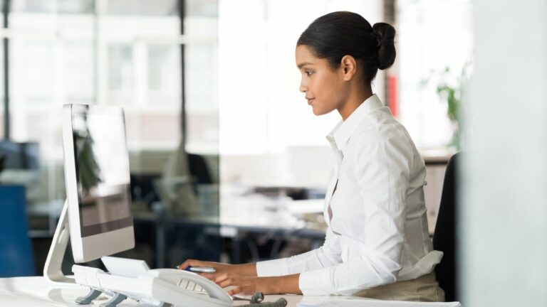 AI and Administrative Work: Enhancing Productivity